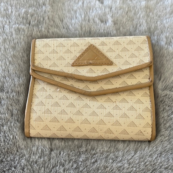 Liz Claiborne | Bags | Vintage Liz Claiborne Wallet Folding Snap Change ...